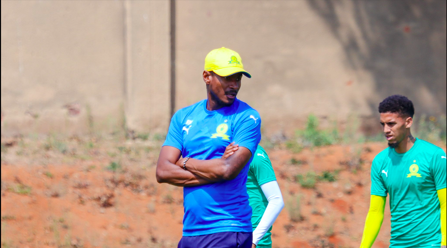Rulani Mokwena names Sundowns' consistent performer Rulani Mokwena names Sundowns' consistent performer