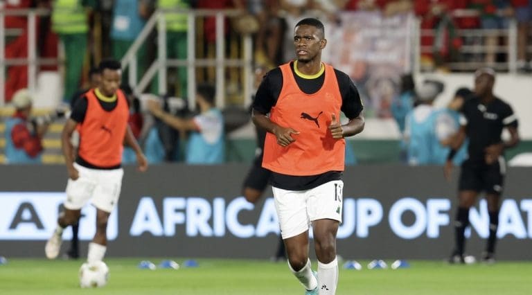 Agent gives latest on Kaizer Chiefs’ Sphephelo Sithole pursuit | FARPost