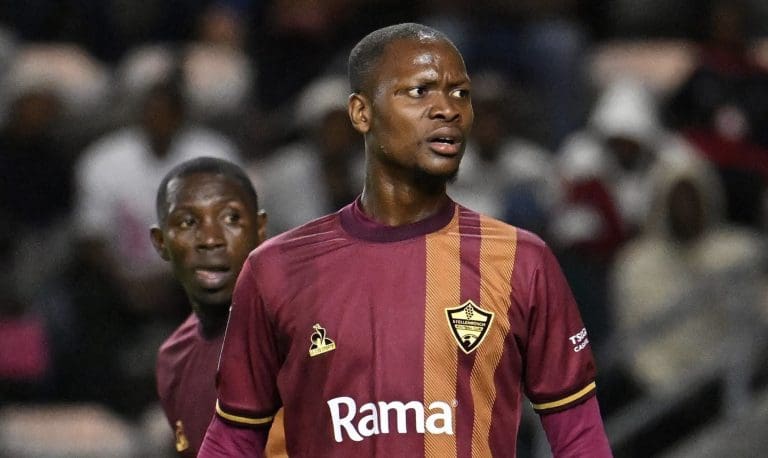 Barker eyes Defender of the Season award for Stellenbosch star | FARPost