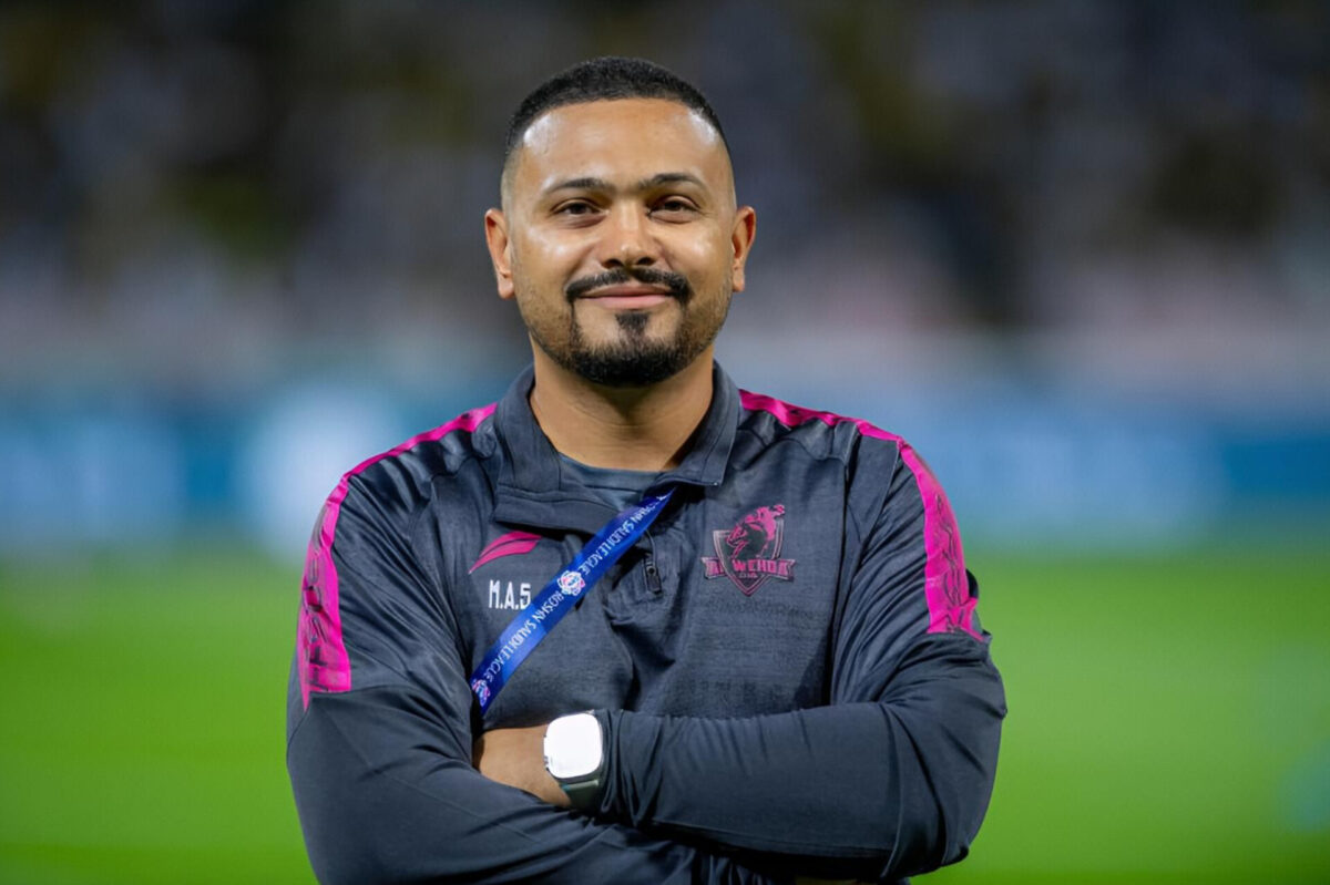 Who are the two coaches joining Fernando Da Cruz?